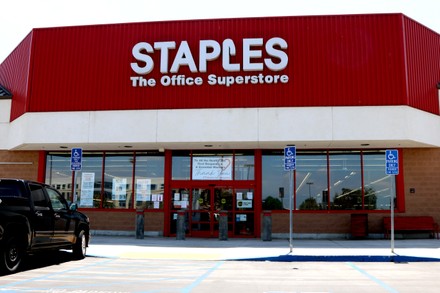 Staples Storefront Signage Editorial Stock Photo - Stock Image ...