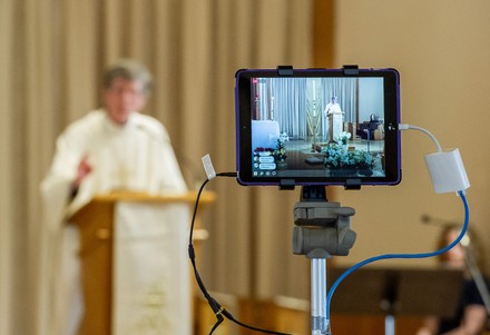 Father Thomas Reilly Delivers Homily Parishioners Editorial Stock Photo ...