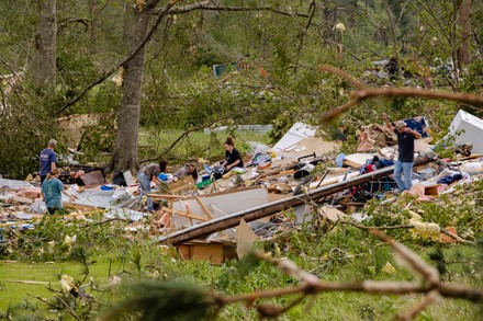 deadly tornadoes sweep through mississippi Stock Photos (Exclusive ...