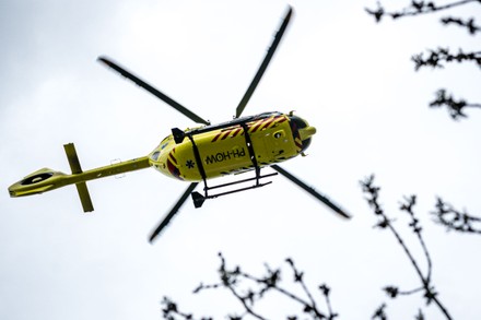 Trauma Helicopter Lifeliner 5 Transports Coronavirus Editorial Stock ...