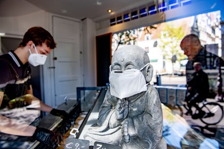 Sculpture Wearing Face Mask Display Store Editorial Stock Photo - Stock ...