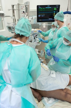 250 Contaminated patient Stock Pictures, Editorial Images and Stock ...