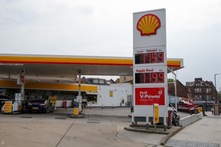 Shell Petrol Station East London Sells Editorial Stock Photo - Stock ...