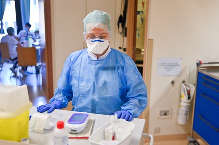 250 Contaminated patient Stock Pictures, Editorial Images and Stock ...