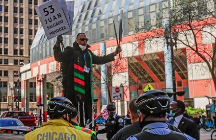 Counter Protestor Confronted By Chicago Police Editorial Stock Photo ...