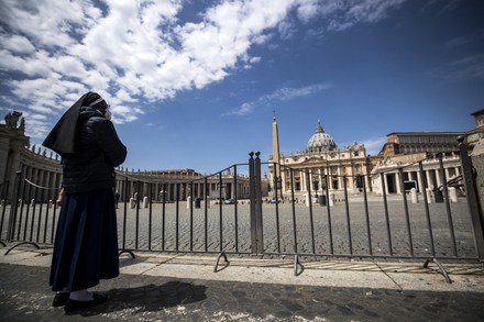 Nun Stands Behind Barricade Fence Faithful Editorial Stock Photo ...