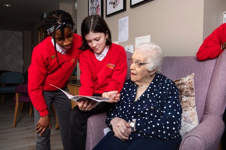 Pupils Seymour Park Primary School Viist Editorial Stock Photo - Stock ...