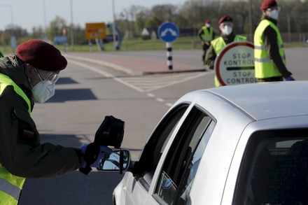 imágenes de Reopening of borders between Baltic neighbour countries ...