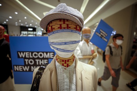 Thai Mall Staff Shows Qr Code Editorial Stock Photo - Stock Image ...