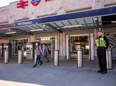 __COUNT__ Police patrol London train stations as more trains are put in ...
