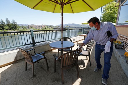 Restaurant Owner Joe Peatman Cleans Sanitizes Editorial Stock Photo ...