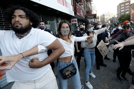 Peaceful Protesters Lock Arms Surround Police Editorial Stock Photo ...