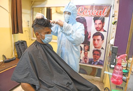 Barber Wearing Personal Protective Equipment Ppe Editorial Stock Photo ...