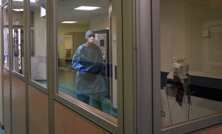 Health Worker Walks Emergency Room Er Editorial Stock Photo - Stock ...