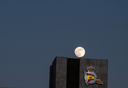 Full strawberry moon in Malaga, Spain - 04 Jun 2020 Stock Pictures ...