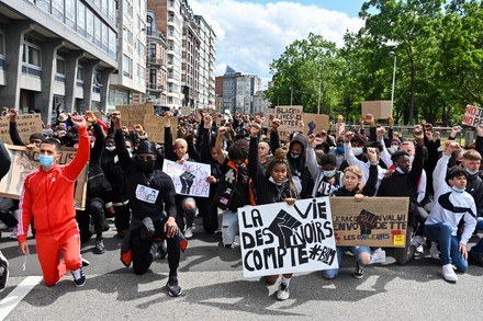Thousand People Gathered Pacifist Demonstration Following Editorial ...