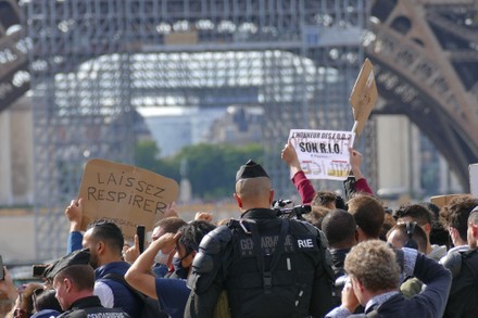 Black lives matter protest, Eiffel Tower, Paris, France - 07 Jun 2020 ...