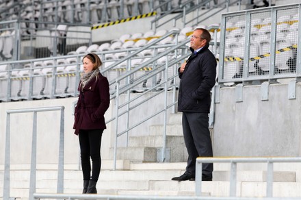Trainer Ger Lyons His Daughter Kerrie Redakčních stock fotografií ...