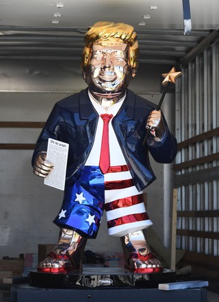 Artist Tommy Zegan Displays His Stainless Editorial Stock Photo - Stock ...