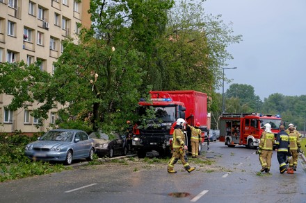 Heavy storm in Warsaw, Poland - 17 Jun 2020 Stock Pictures, Editorial ...