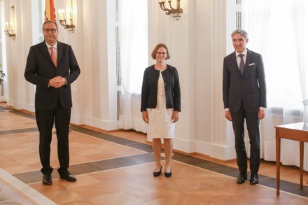 Change of judges at the Federal Constitutional Court ceremony in Berlin ...