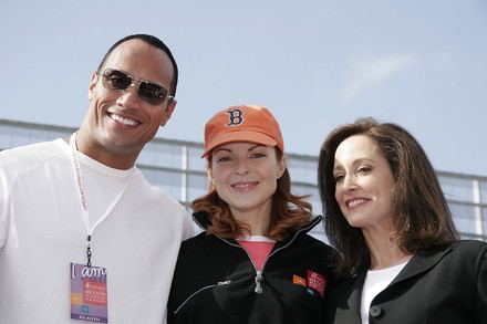 Dwayne Rock Johnson Marcia Cross Cofounder Editorial Stock Photo ...