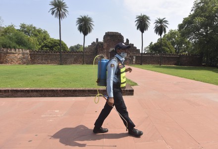 Sanitization Worker Seen Humayuns Tomb Ahead Editorial Stock Photo ...