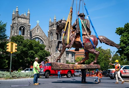 Workers Remove Statue Confederate General Jeb Editorial Stock Photo ...