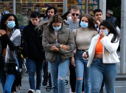 Melbourne to go back into lockdown amid spike in coronavirus cases ...
