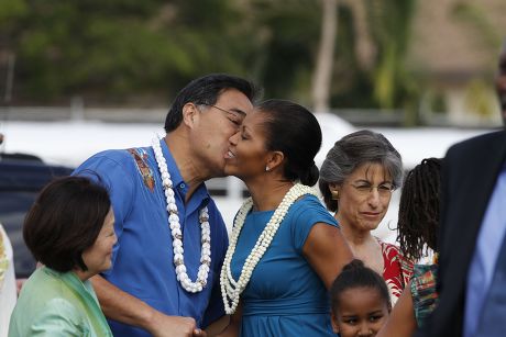 US President Barack Obama and family arrive in Honolulu, Hawaii ...