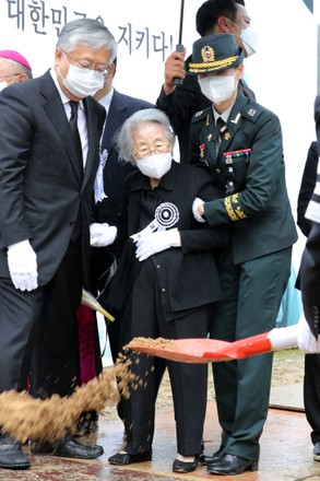 18 General paik sun Stock Pictures, Editorial Images and Stock Photos ...