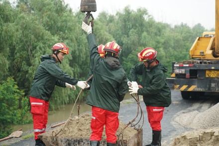 Rescue Team Members Hoist Filter Materials Editorial Stock Photo ...