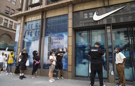 People Wait Enter Nike Store Soho Editorial Stock Photo - Stock Image ...
