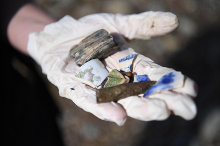 Mudlark Displays Items Historic Interest Found Editorial Stock Photo ...