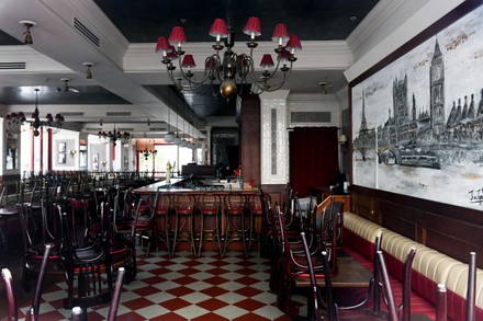 Closed Cafe Rouge Restaurant St Pauls Editorial Stock Photo - Stock ...
