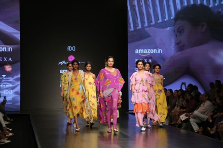 Models Walk On Ramp Presenting Collection Editorial Stock Photo - Stock ...