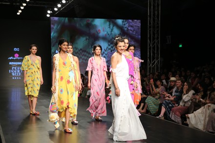 Models Walk On Ramp Presenting Collection Editorial Stock Photo - Stock ...