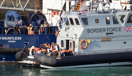 Border Force Customs Officials Bring Migrants Editorial Stock Photo ...