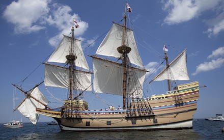 Mayflower Ii Sails Into Her Home Editorial Stock Photo - Stock Image ...