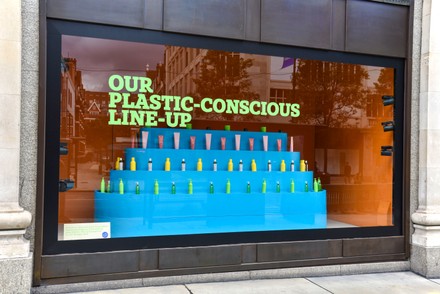 Window Display Selfridges Showing Line Sustainable Editorial Stock ...