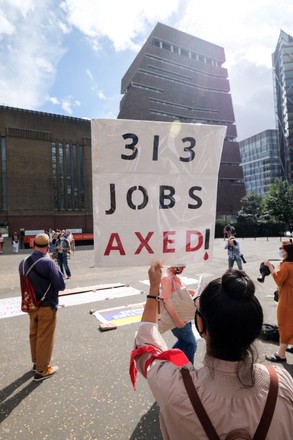 Fotos de stock de tate modern staff strike london (exclusivas ...
