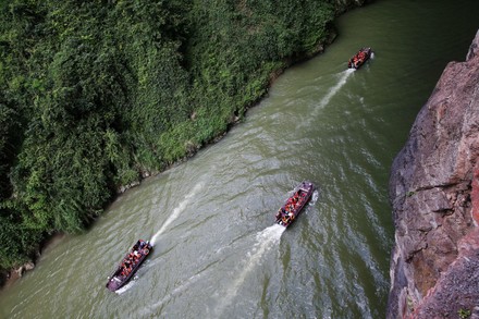 Puhua Subsurface River Zhuoshui Scenic Area Editorial Stock Photo ...