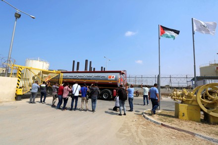 Fuel Tanker Arrives Gaza Power Plant Editorial Stock Photo - Stock ...