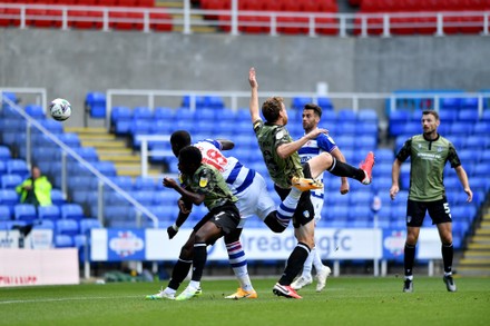 Reading Midfielder Josh Laurent 28 Challenges Editorial Stock Photo ...