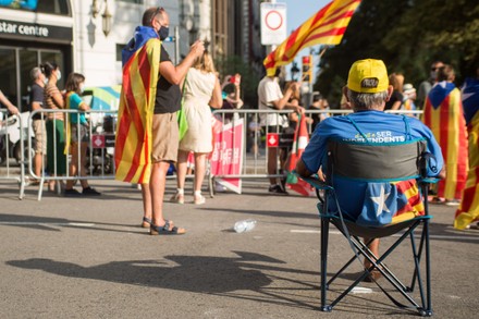 Protesters Flags Keep Safe Distance During Editorial Stock Photo ...