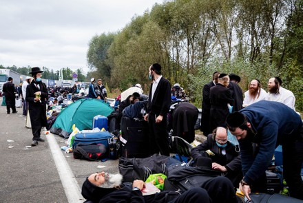 Orthodox Jews try to cross Ukraine-Belarus border to mark Rosh Hashanah ...