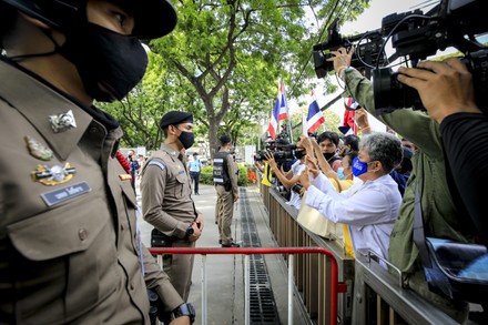 Pro-monarchy rally outside US embassy in Bangkok, Thailand - 17 Sep ...