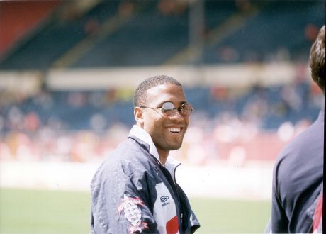 78 Sun footballer footballers player football Stock Pictures, Editorial ...