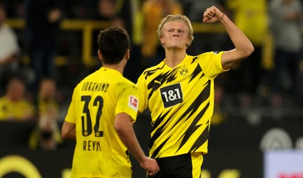 Dortmunds Erling Haaland R Celebrates Scoring Editorial Stock Photo ...