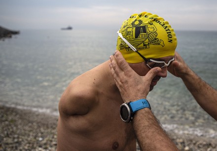 English channel swimmer Michael Read in Istanbul, Turkey - 25 Sep 2020 ...